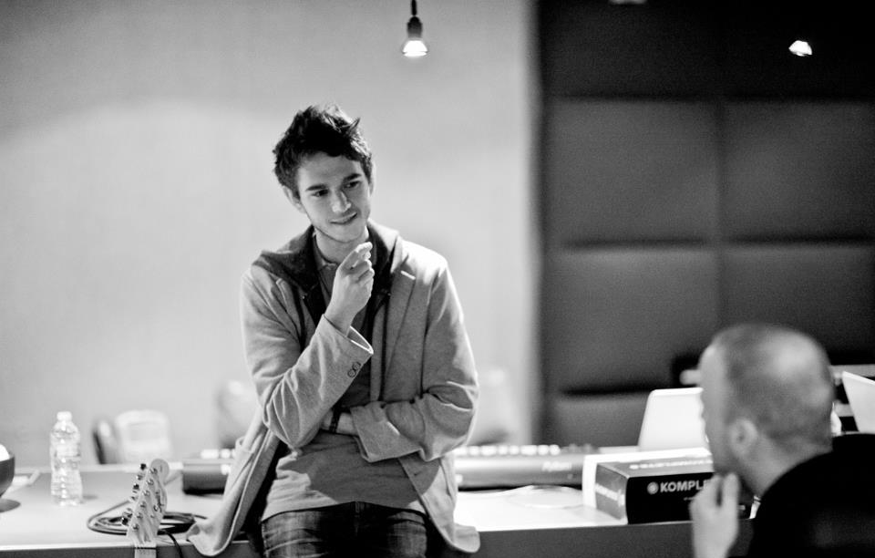 10 DJ Seksi Ini Dijamin Bisa Membuat Hatimu Jedag-Jedug | IDN Times