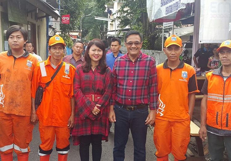 Jarang Diekspos, Inilah 10 Foto Kemesraan Djarot dan Istrinya Jarang Diekspos, Inilah 10 Foto Kemesraan Djarot dan Istrinya