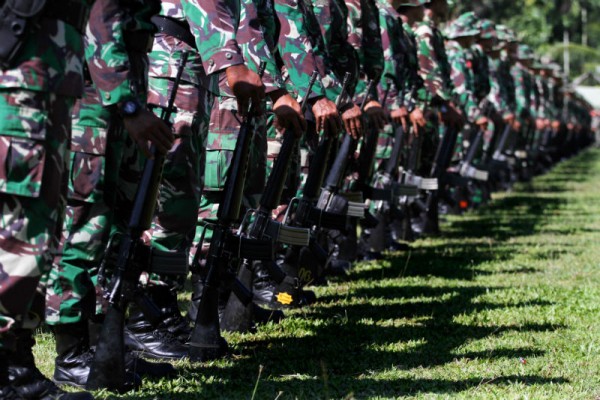 Giliran Dokter Militer Tampar Petugas Bandara Giliran Dokter Militer Tampar Petugas Bandara