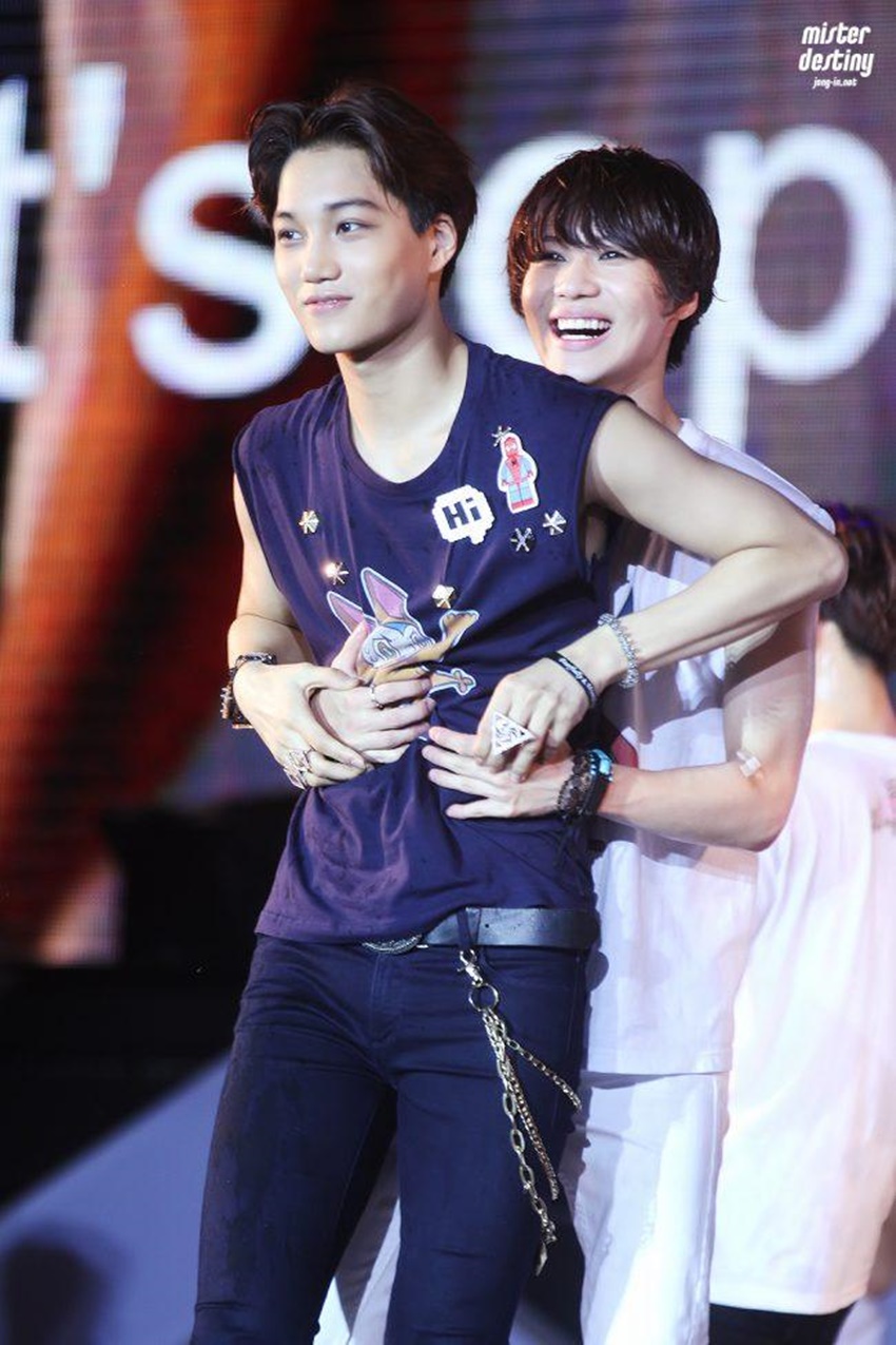 10 Momen Persahabatan Taemin Shinee & Kai EXO, Lengket Bak Kembar 10 Momen Persahabatan Taemin Shinee & Kai EXO, Lengket Bak Kembar
