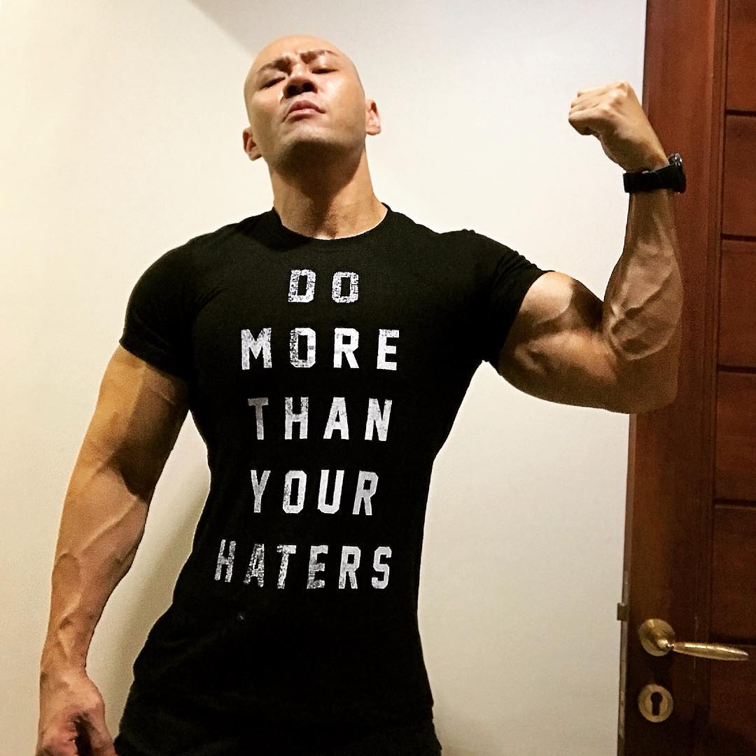 10 Potret Perjalanan Karier Deddy Corbuzier, dari Mentalist Hingga Host
