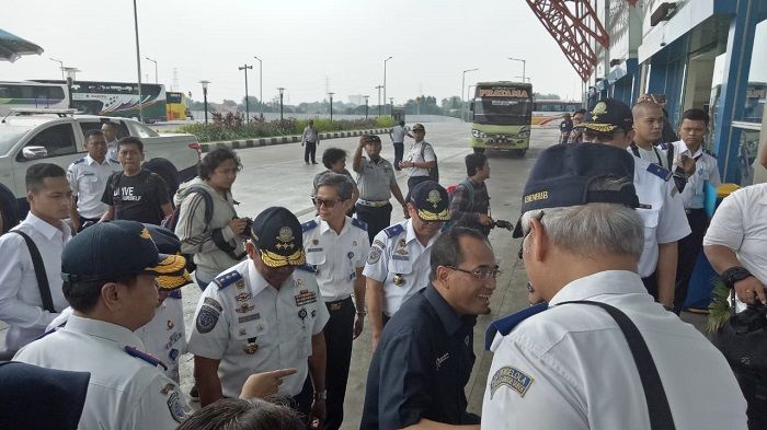 3 Kelebihan Mudik 2018 Jalur Darat Versi Menhub 3 Kelebihan Mudik 2018 Jalur Darat Versi Menhub
