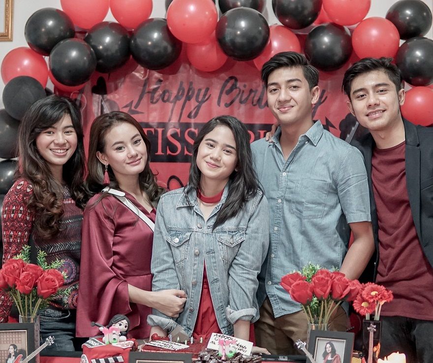 10 Potret Manis Ulang tahun Tissa Biani, Bio One Datang Gak Ya? 10 Potret Manis Ulang tahun Tissa Biani, Bio One Datang Gak Ya?