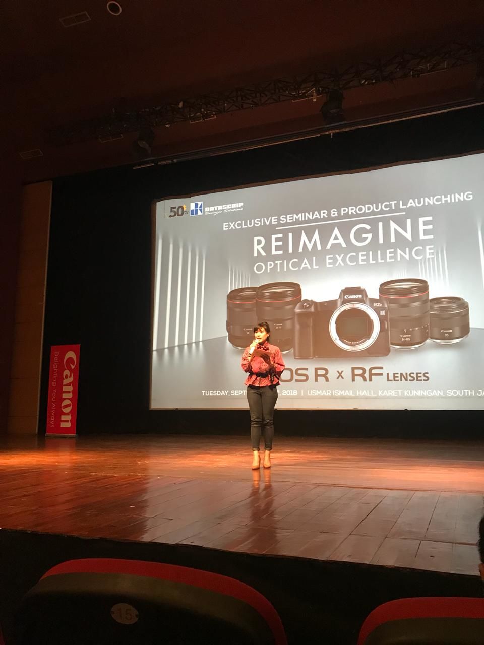 Canon Resmi Rilis Kamera Mirrorless Full-Frame EOS R, Berapa Harganya?