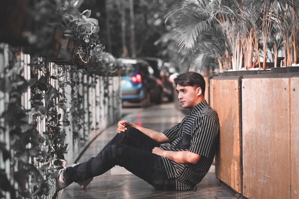 Tambah Adem, 10 Potret Terbaru Ricky Harun yang Semakin Syar'i