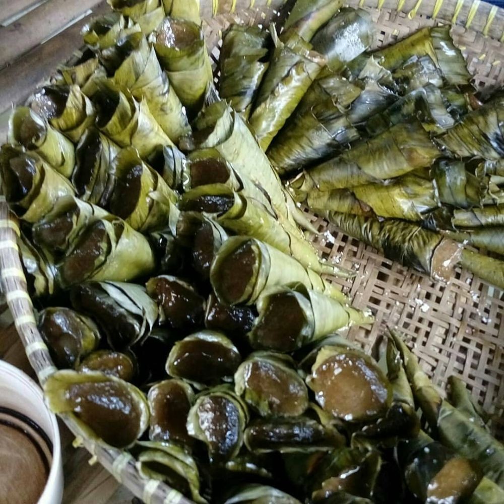 9 Nama Unik Bungkus dari Daun Pisang, Kamu Sudah Tahu? 9 Nama Unik Bungkus dari Daun Pisang, Kamu Sudah Tahu?
