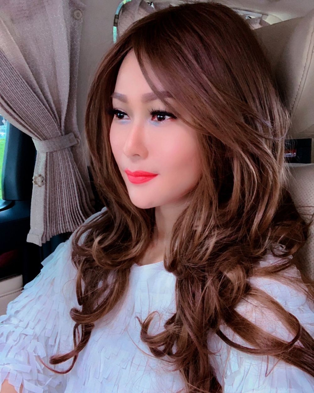 10 Potret Selfie Inul Daratista yang Selalu Curi Perhatian 10 Potret Selfie Inul Daratista yang Selalu Curi Perhatian