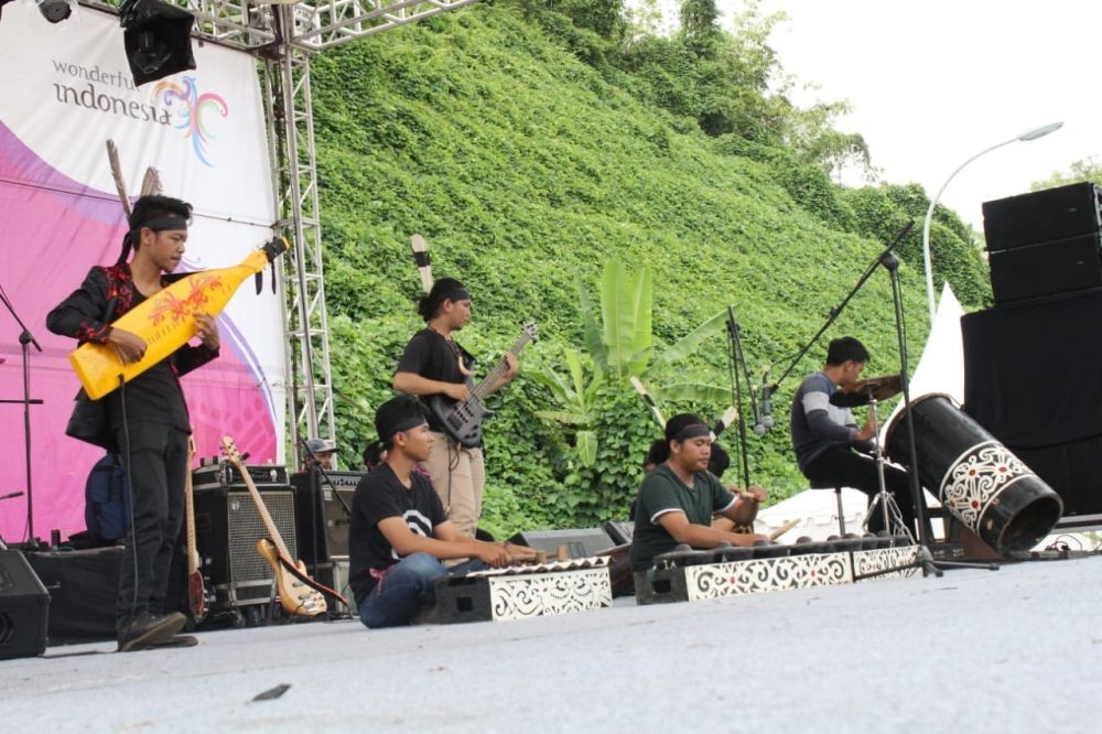 Berkolaborasi dengan Alat Musik Modern, Sape Hasilkan Suara Memukau