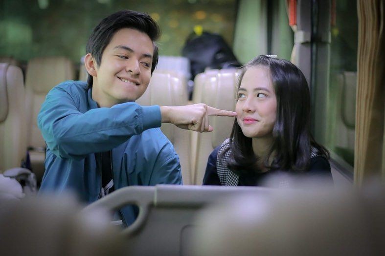 Pelajaran Moral dari Film Dua Garis Biru, Nikah Muda Itu Gak Mudah Pelajaran Moral dari Film Dua Garis Biru, Nikah Muda Itu Gak Mudah