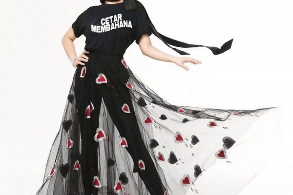 Ulang Tahun ke-37, 10 Pesona Syahrini yang Awet Muda & Cetar Selalu!