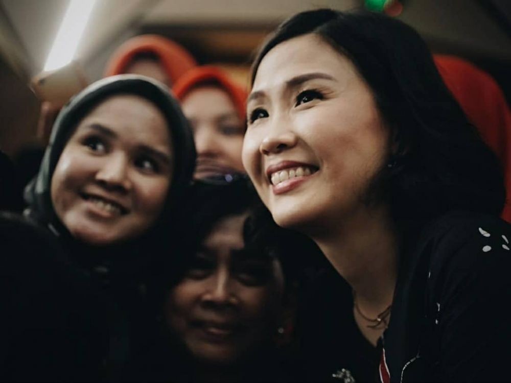 10 Potret Terbaru Veronica Tan Mantan Istri Ahok BTP, Makin Bersinar! 10 Potret Terbaru Veronica Tan Mantan Istri Ahok BTP, Makin Bersinar!