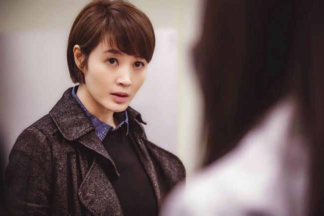 Main di Hyena, 10 Transformasi Kim Hye Soo Tak Menua di Usia 50 Tahun Main di Hyena, 10 Transformasi Kim Hye Soo Tak Menua di Usia 50 Tahun