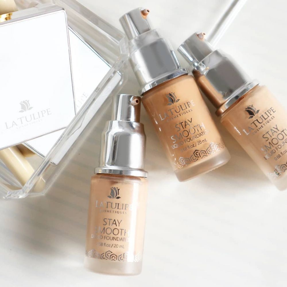 11 Rekomendasi Foundation Bentuk Botol Pump, Praktis Gak Berlepotan!