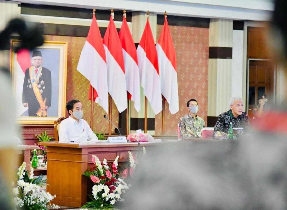 Dear Aktivis di Kampus, Pak Jokowi Butuh Bantuan Kalian, Nih! Dear Aktivis di Kampus, Pak Jokowi Butuh Bantuan Kalian, Nih!