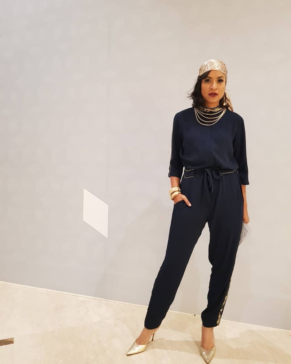 9 OOTD Glamor Sari Nila, Pemeran Mama Rosa di Sinetron Ikatan Cinta 9 OOTD Glamor Sari Nila, Pemeran Mama Rosa di Sinetron Ikatan Cinta
