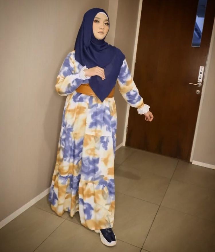 Kembali Eksis, 10 Penampilan Terbaru Penyanyi Religi Sulis