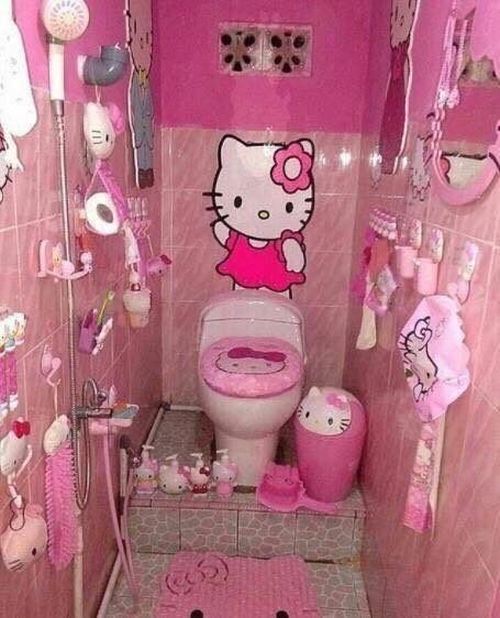 15 Toilet Ini Desainnya Ngaco Banget, Seram Parah!