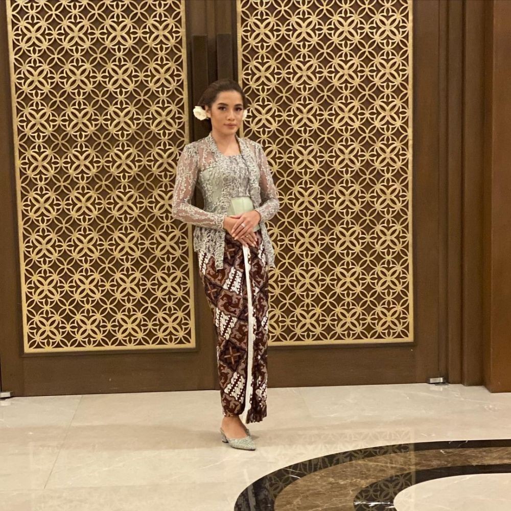 Inspirasi Model Sepatu untuk Kebaya Kondangan