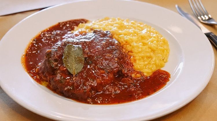 10 Makanan Khas Italia yang Paling Enak dan Populer