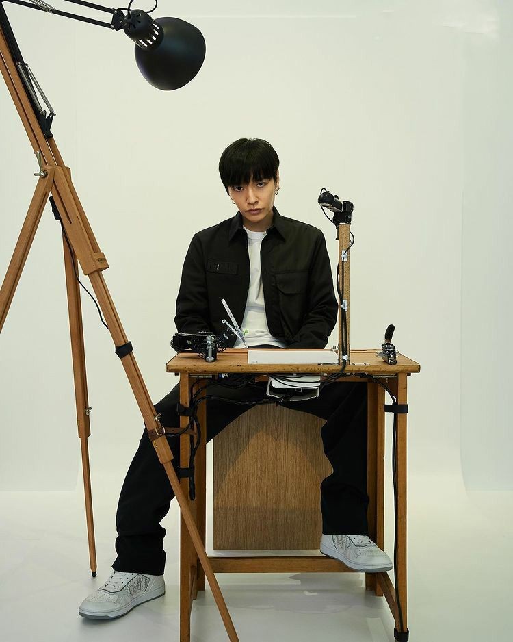 9 Ide Outfit ala Rapper Korea Simon Dominic, Kece dan Elegan