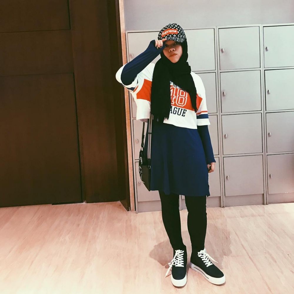 9 Inspirasi OOTD dengan Layering Outfit ala Sajidah