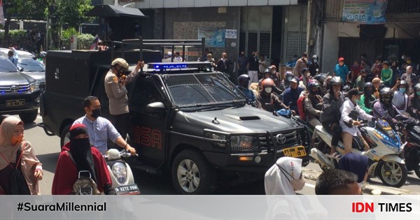 Dihalau Mobil Raisa, Massa Aksi Reuni 212 Membubarkan Diri