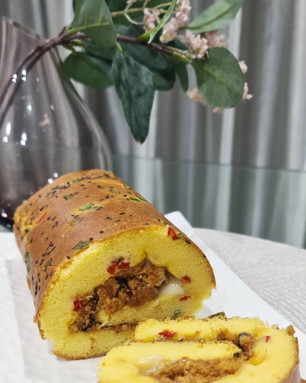10 Kreasi Bolu Gulung yang Paling Favorit, Rasanya Enak!