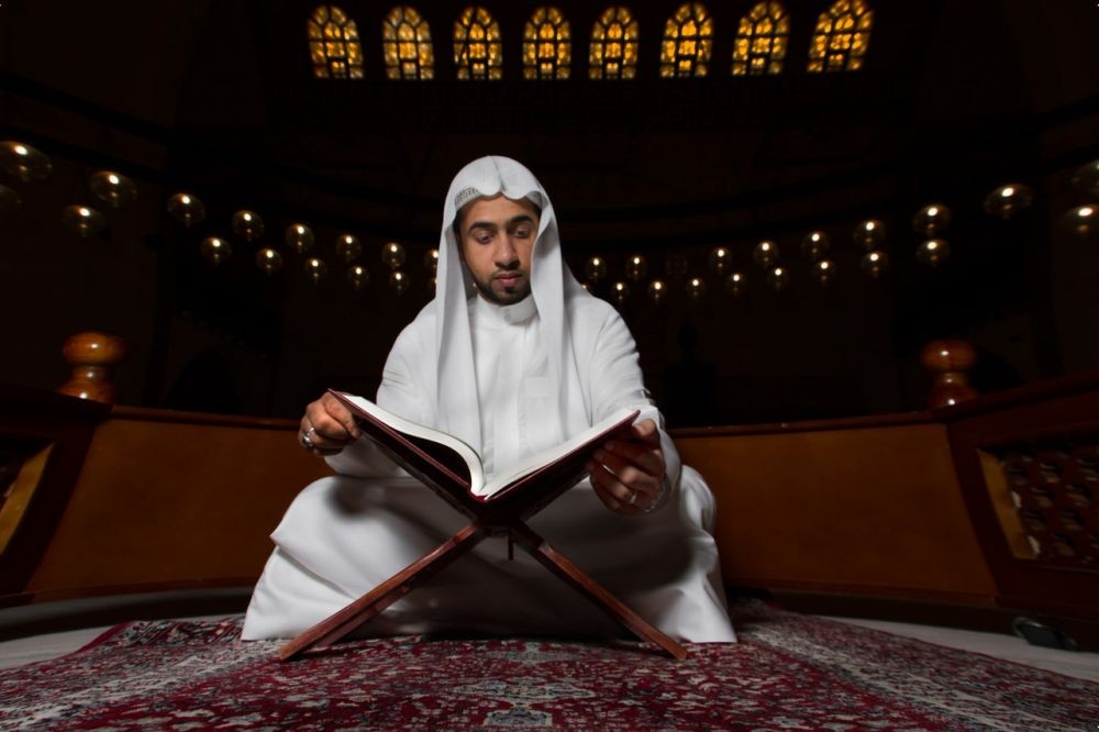 10 Hadis dan Ayat Al-Qur'an tentang Zina, Ditimpa Azab Pedih 10 Hadis dan Ayat Al-Qur'an tentang Zina, Ditimpa Azab Pedih