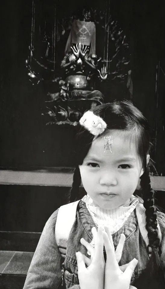 10 Potret Gemas Huang Sin Ting Pemeran Dodo di Incantation