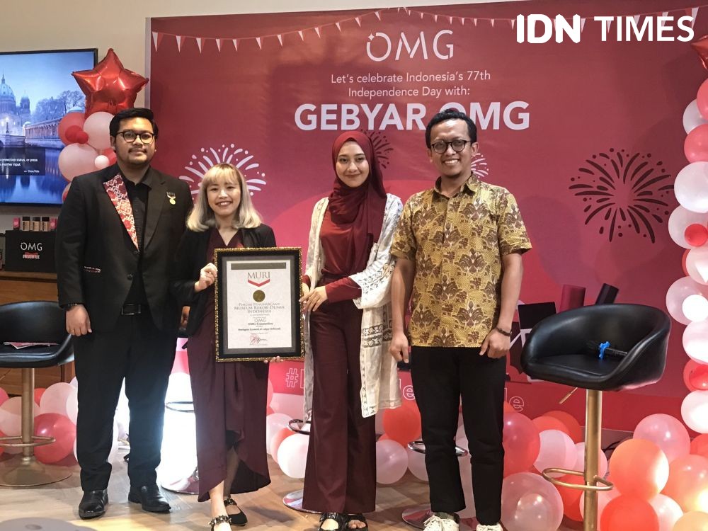OMG Cetak Rekor Muri dan Ajak Perempuan Indonesia Tampil PD OMG Cetak Rekor Muri dan Ajak Perempuan Indonesia Tampil PD