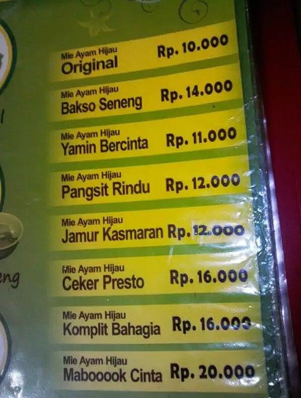 10 Potret Menu di Warung Ini Terlihat Gak Biasa, Salah Fokus