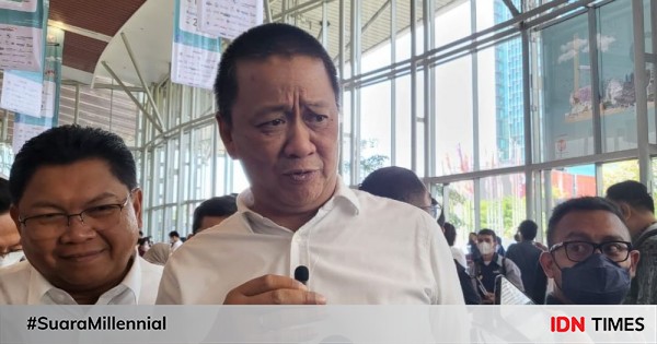 Dirut Garuda Tak Ada Larangan Berjilbab Bagi Pramugari