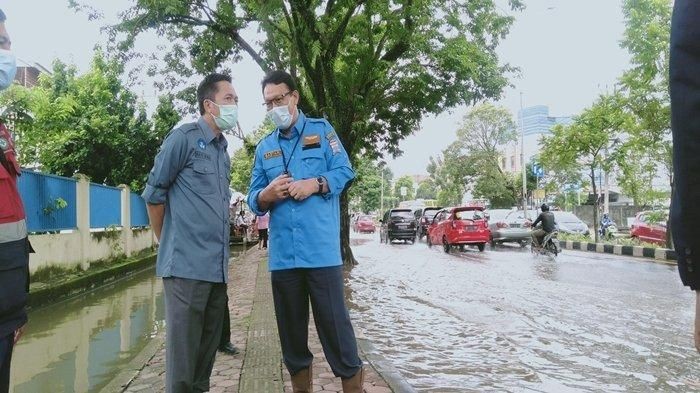 Palembang Diguyur Hujan Lebat, Waspadai 5 Titik Banjir Ini Palembang Diguyur Hujan Lebat, Waspadai 5 Titik Banjir Ini