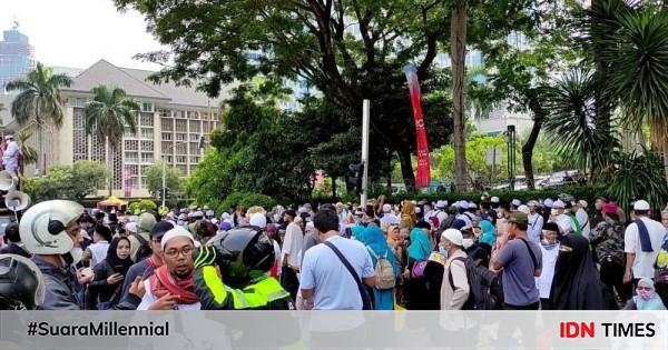 Massa PA 212 dan FPI Demo 411 Mulai Berdatangan ke Patung Ku