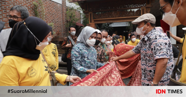 ASN Pemkab Wajib Pakai Batik Khas Serang ASN Pemkab Wajib Pakai Batik Khas Serang