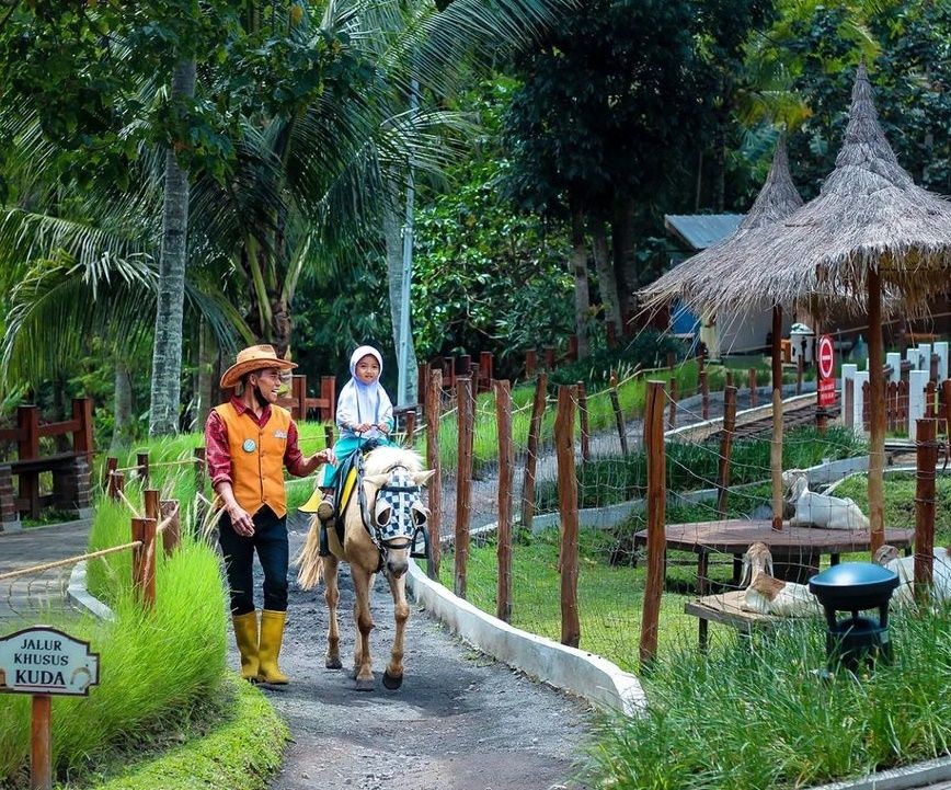 5 Fakta Wisata Cimory yang Berubah Nama Jadi Dairyland!