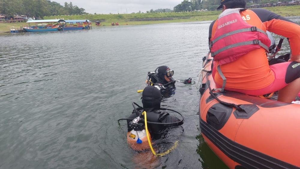 Renang di Waduk Sempor Tengah Malam, Pria Misterius Raib