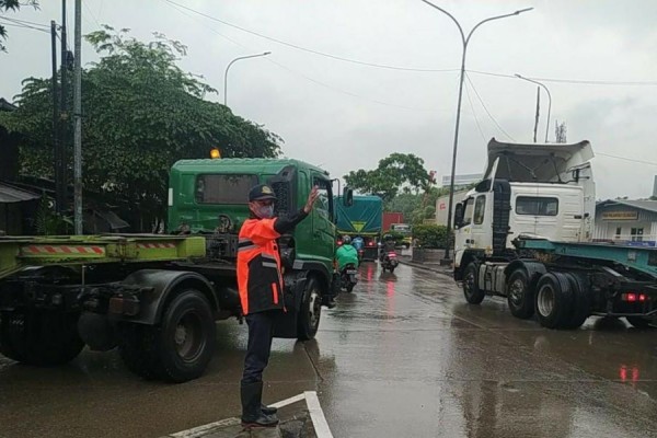 Sudin Perhubungan Jakarta Utara Waspadai Kemacetan Sudin Perhubungan Jakarta Utara Waspadai Kemacetan