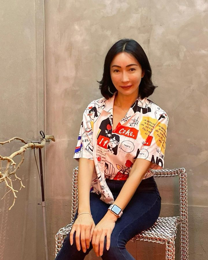 9 OOTD Susana Rahardjo, Mama Livy Renata yang Awet Muda