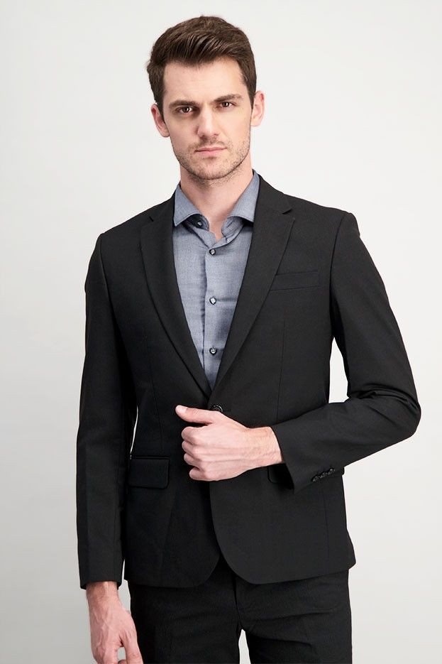 20 Rekomendasi Model Jas Pria Terbaik, Tampil Berkelas!