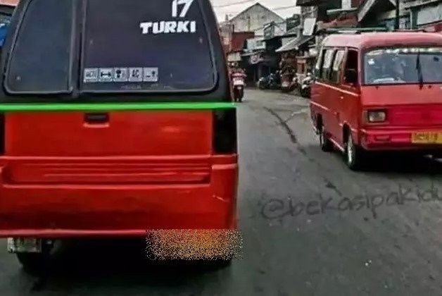 10 Stiker Tulisan Lucu di Angkot Ini Ngocol Abis 10 Stiker Tulisan Lucu di Angkot Ini Ngocol Abis