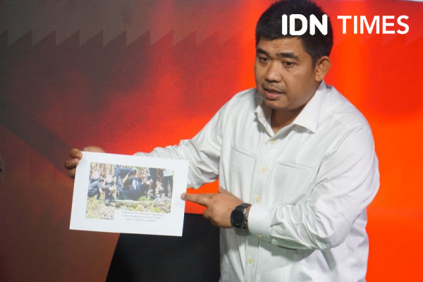 Densus 88 Tangkap Penjual Kopi Keliling Terduga Teroris Densus 88 Tangkap Penjual Kopi Keliling Terduga Teroris