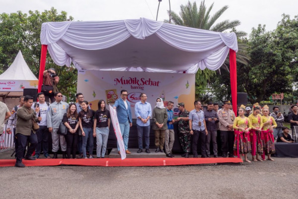 Ridwan Kamil Melepas Ribuan Pemudik Lebaran 2023 Ridwan Kamil Melepas Ribuan Pemudik Lebaran 2023