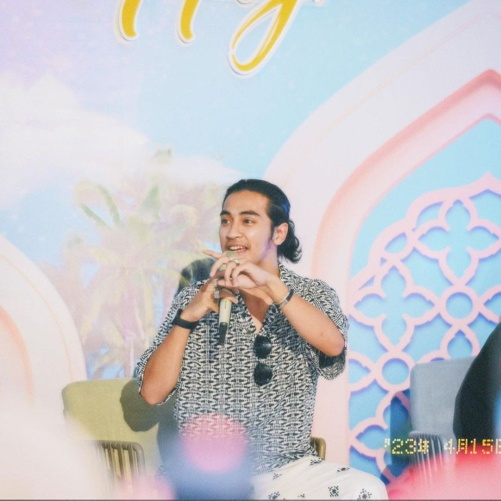 10 Potret Abidzar Al Ghifari Pakai Baju Koko dan Gamis 10 Potret Abidzar Al Ghifari Pakai Baju Koko dan Gamis