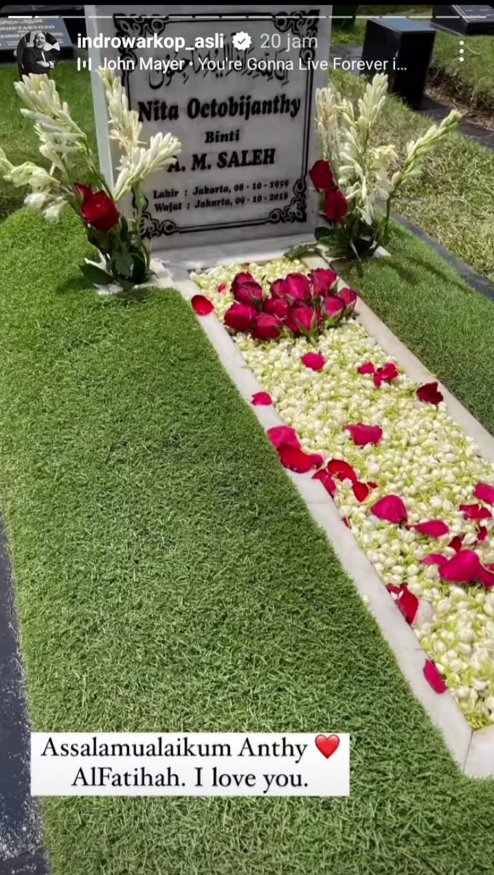 Indro Warkop Rayakan Lebaran 2023, Ziarah ke Makam Istri