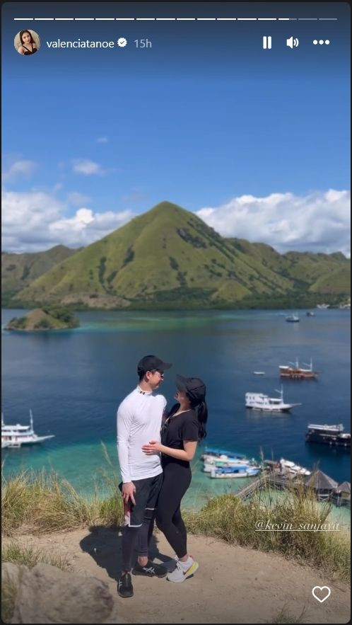 Momen Bulan Madu Kevin Sanjaya-Valencia Tanoe di Labuan Bajo