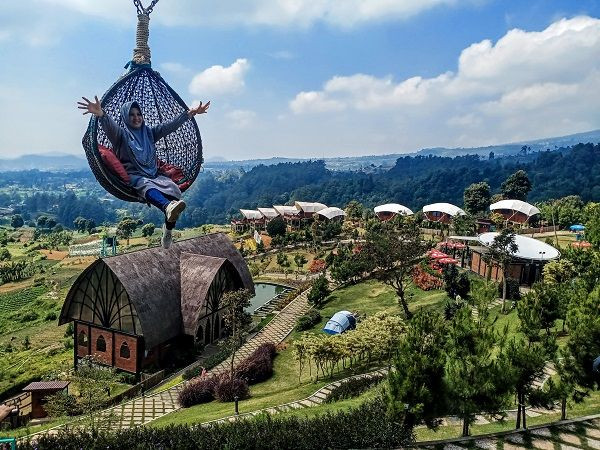 7 Wisata Cipanas Paling Hits dan Seru yang Wajib Didatangi