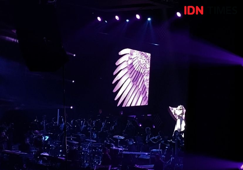 15 Momen Konser Yovie Widianto Billion Songs Confest