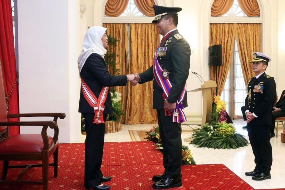 Mantan Panglima TNI Andika Raih Penghargaan Militer Singapur Mantan Panglima TNI Andika Raih Penghargaan Militer Singapur