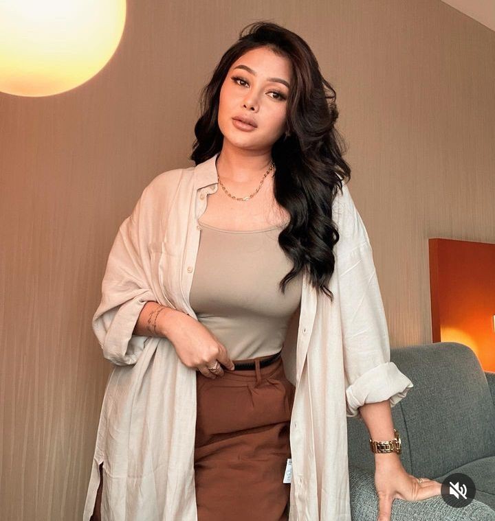 7 Potret Terbaru Mutia Ayu, Kembali Jadi Sorotan